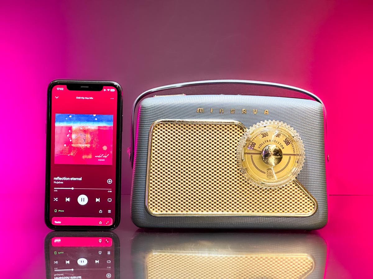 MINERVA VOLLTRANSISTOR (1958) PORTABLE BLUETOOTH SPEAKER – Erwitt Radio
